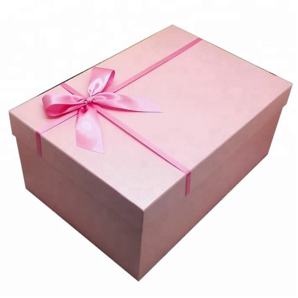Cardboard wedding dress packaging box with lid and bowknot